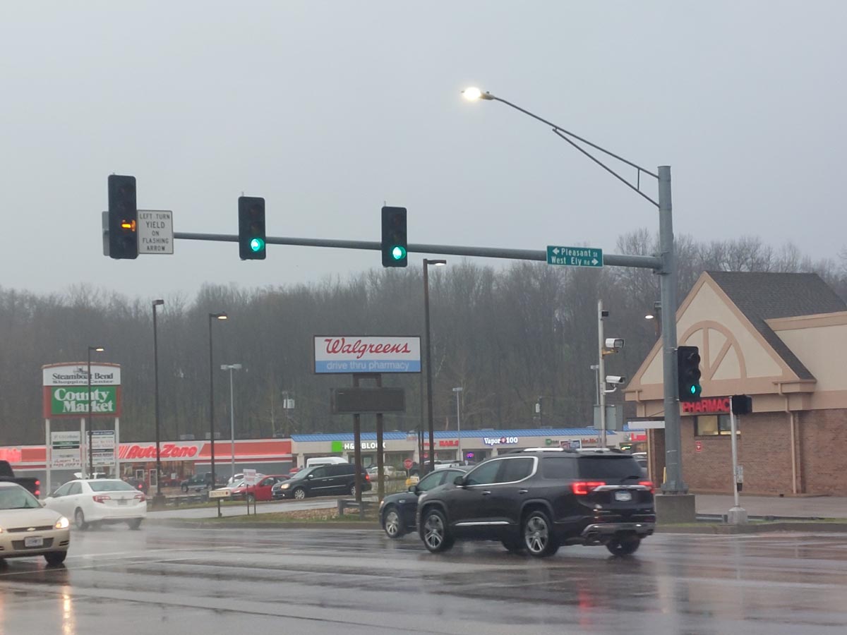 State lawmakers consider ban on red-light cameras | hannibal